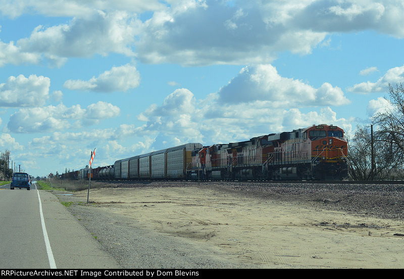 BNSF 6323